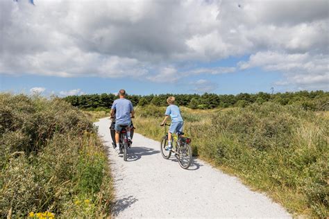 Onmisbare Tips voor Met de Auto naar Ameland: Regels, Kosten en ...
